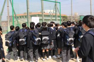 くすは縄手南校制服写真画像まとめ・レビュー口コミ評判・生徒の着こなし・夏服冬服詳細情報（旧東大阪市立縄手南中学校）│全国中高制服グラム 全国 5907