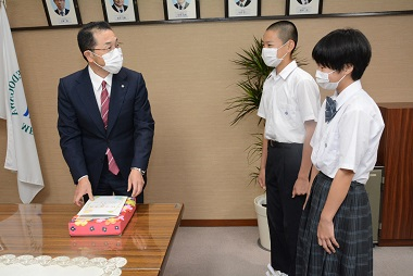 Edogawa Ward Shikabone Junior High School uniforme photo résumé/revue ...